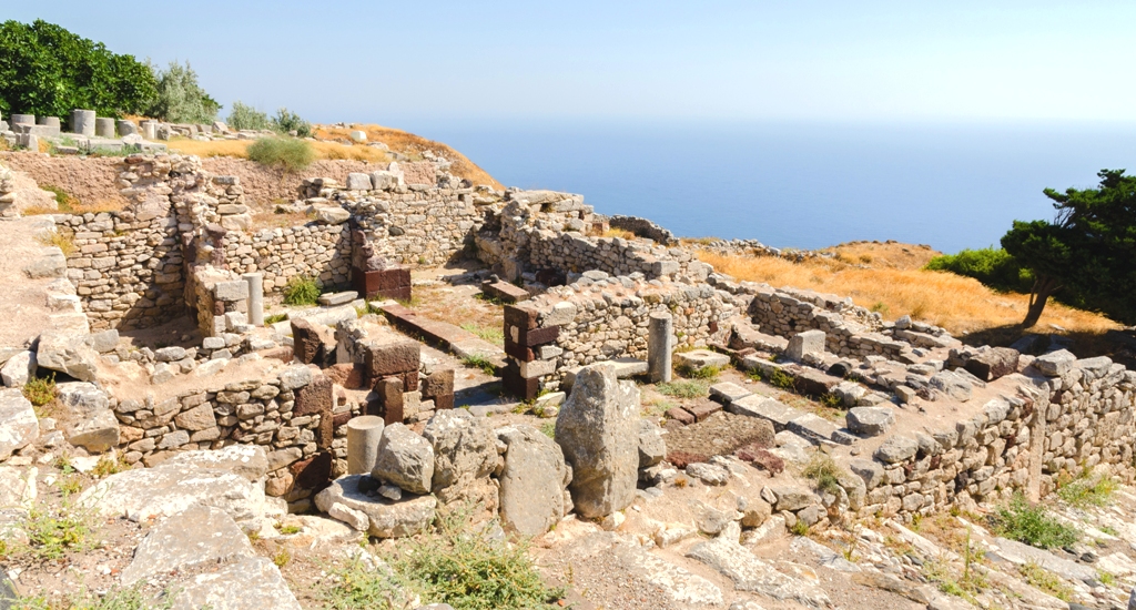 Ancient-thira - DNG TRAVEL
